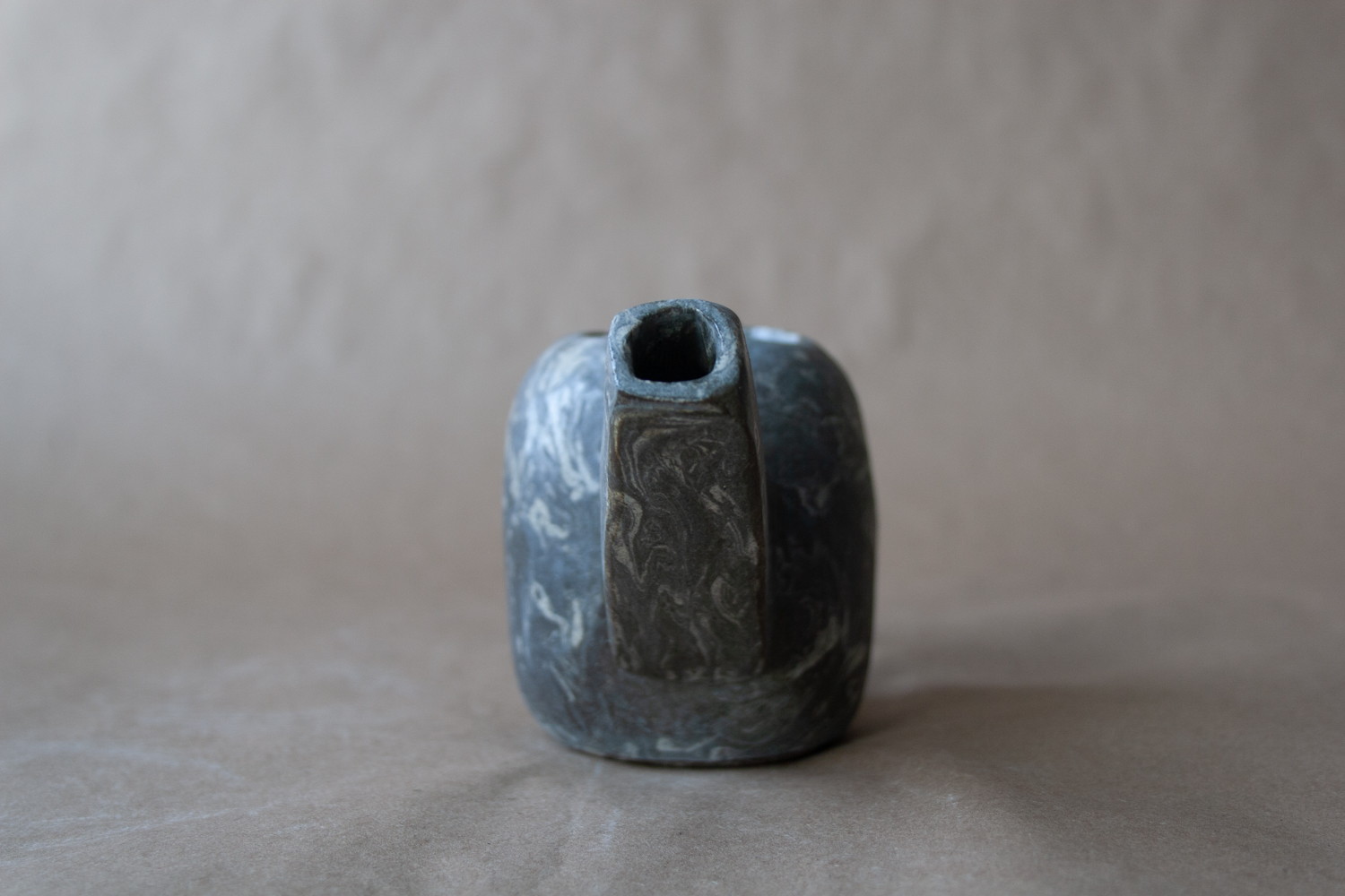 Steve Cho minimalist ceramic pieces of this and that studio