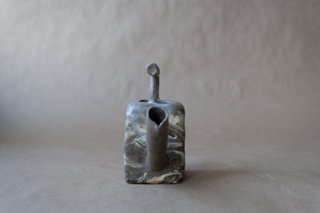 Steve Cho minimalist ceramic pieces of this and that studio