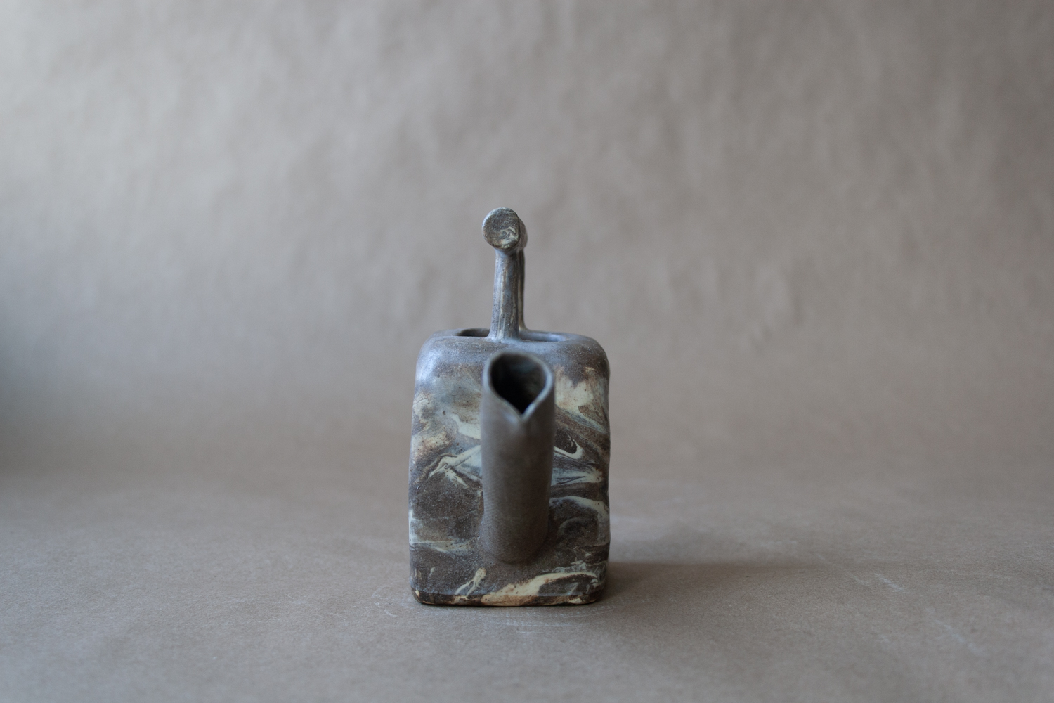 Steve Cho minimalist ceramic pieces of this and that studio